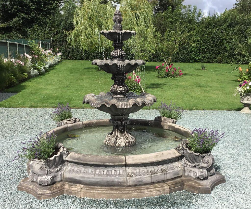 3 Tiered Windsor Fountain with Small Neapolitan Pool - Optional Shells ...