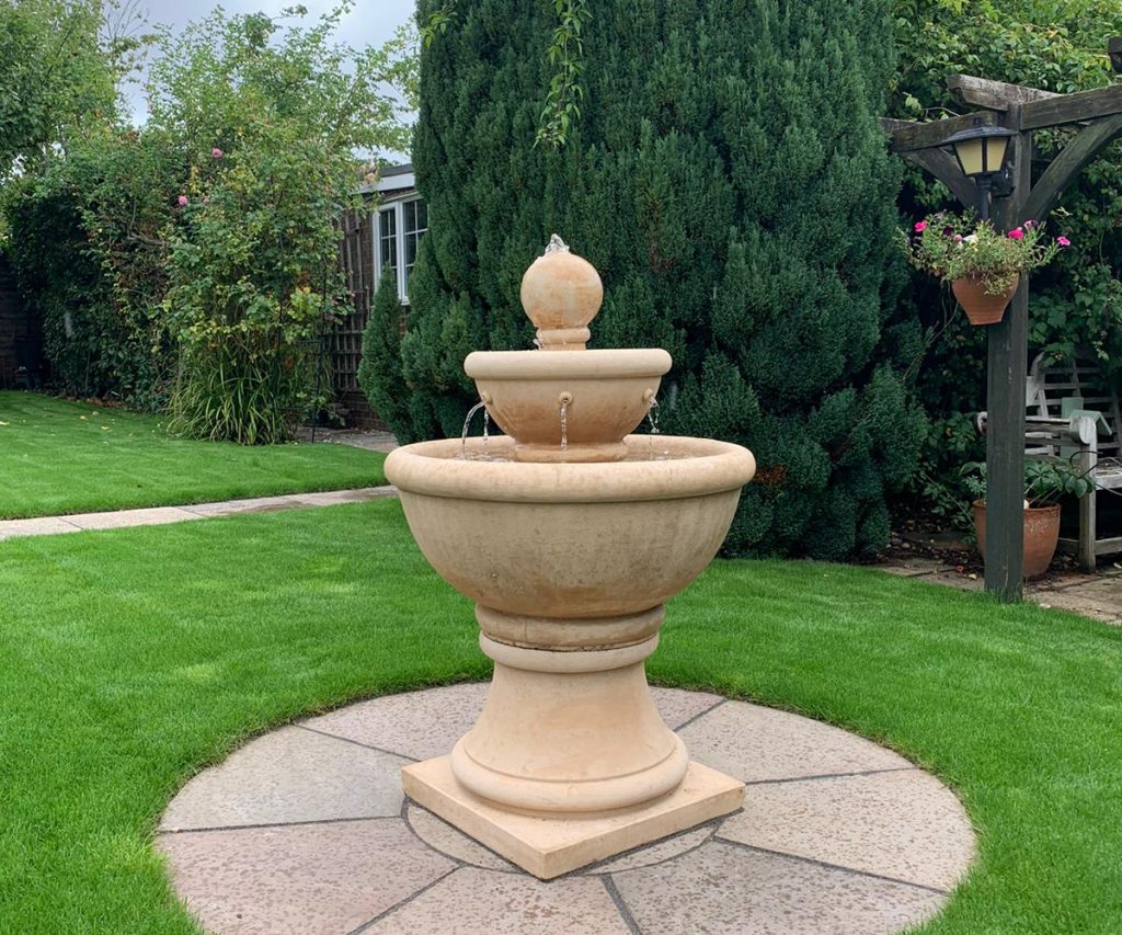 Circle Drive Way Patio Fountain | Small Self Contained Water Features