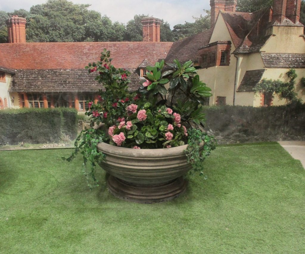 Dorchester planting tub pot - Stone Garden Fountains & Garden Water ...