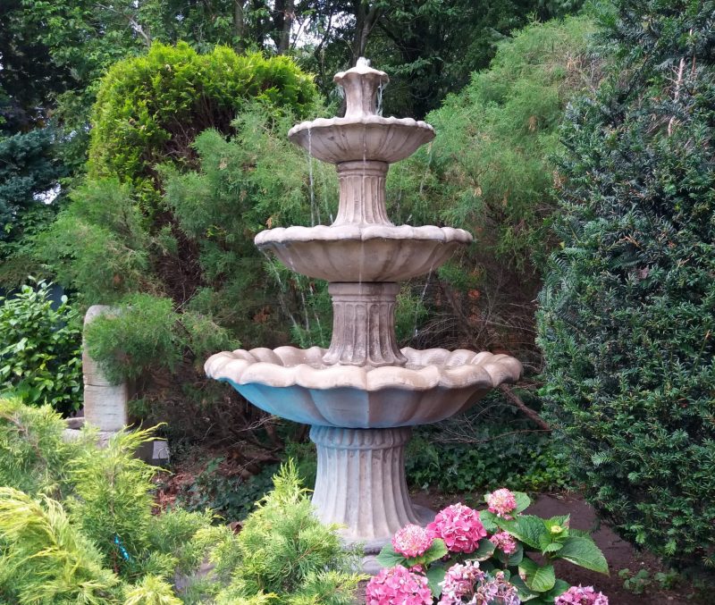 Circle Drive Way Patio Fountain | Small Self Contained Water Features